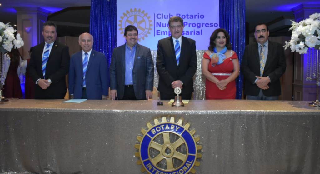 Toma de Protesta del Nuevo Club Rotario "Nuevo Progreso Empresarial ...